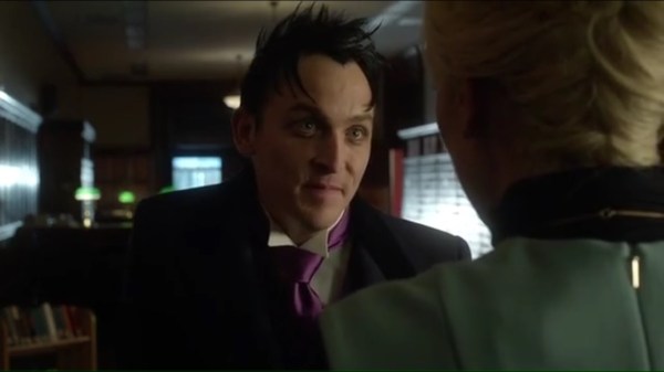 A Look at Gotham- Season 3, Episode 7: “Mad City: Red Queen” | What ...