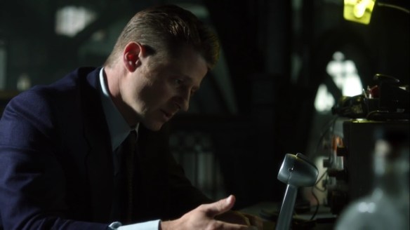 A Look at Gotham- Season 5 Premiere: “Legend of the Dark Knight: Year ...